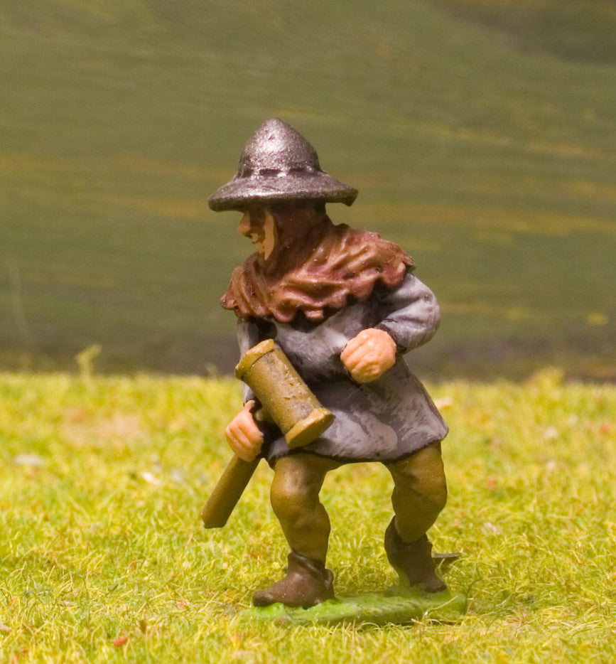 F45 Sappers / Miners: in Kettle helm, with hood, walking – Essex Miniatures