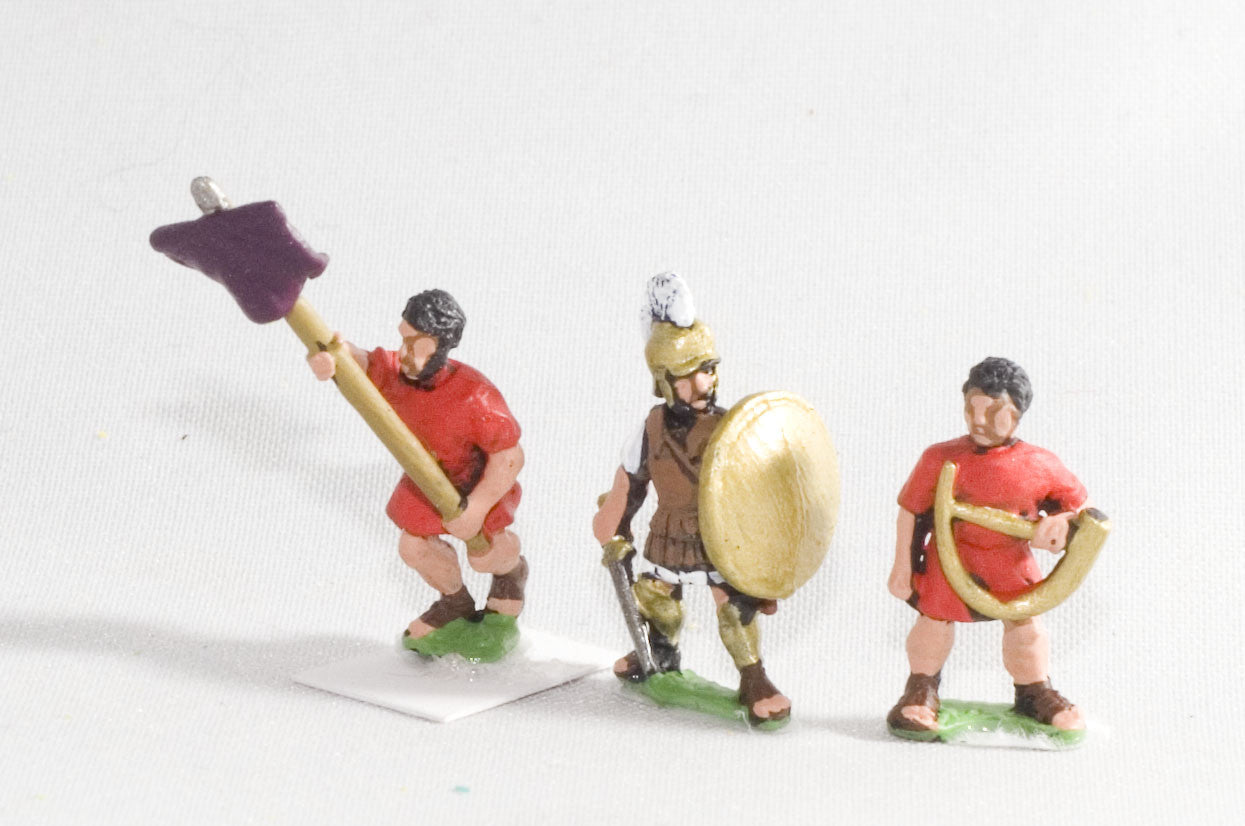 RO63 Early Republican Roman: Command: Officers, Standard Bearers & Mus ...